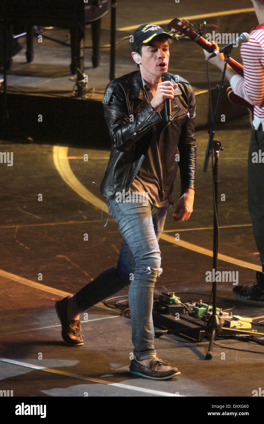 Nate ruess fun hi-res stock photography and images - Alamy