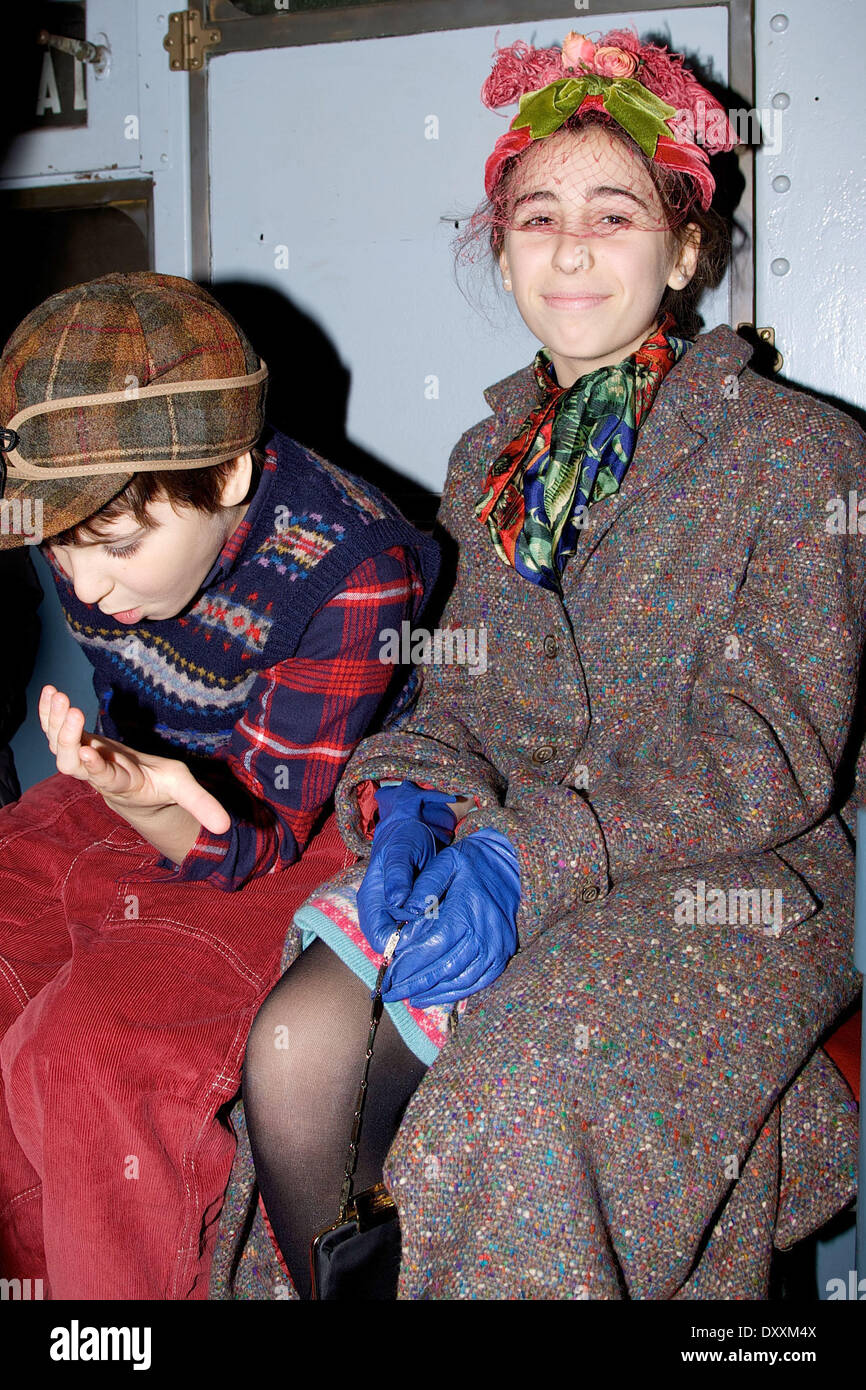 Stylish New Yorkers have nostalgic fun on a vintage MTA subway train ...