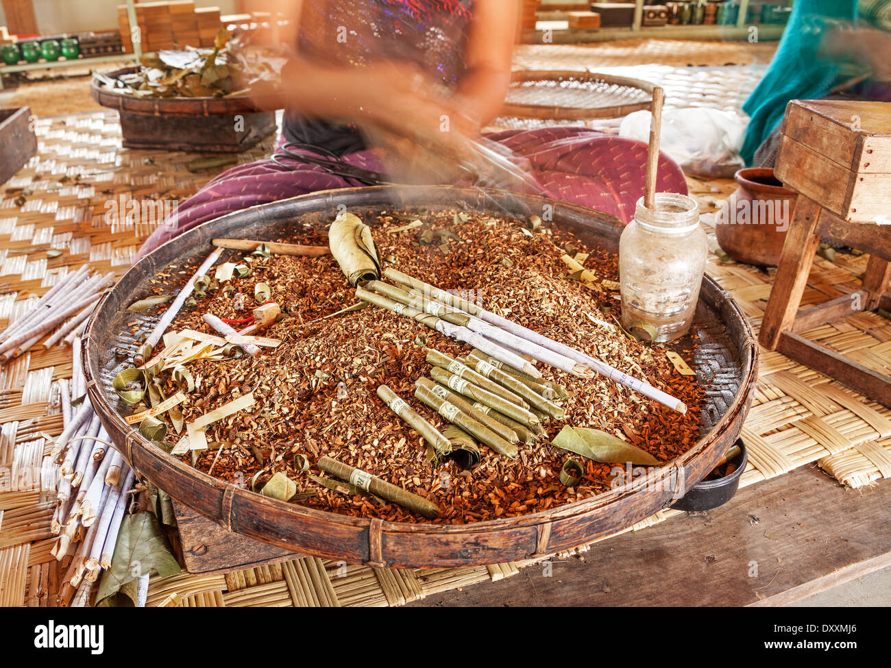 Unidentified women make local cigars in Inle, Myanmar Stock Photo - Alamy