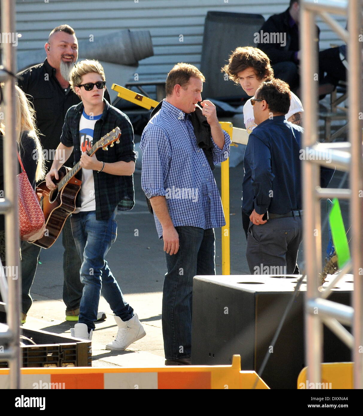 Niall Horan and Harry Styles One Direction seen having lunch and ...