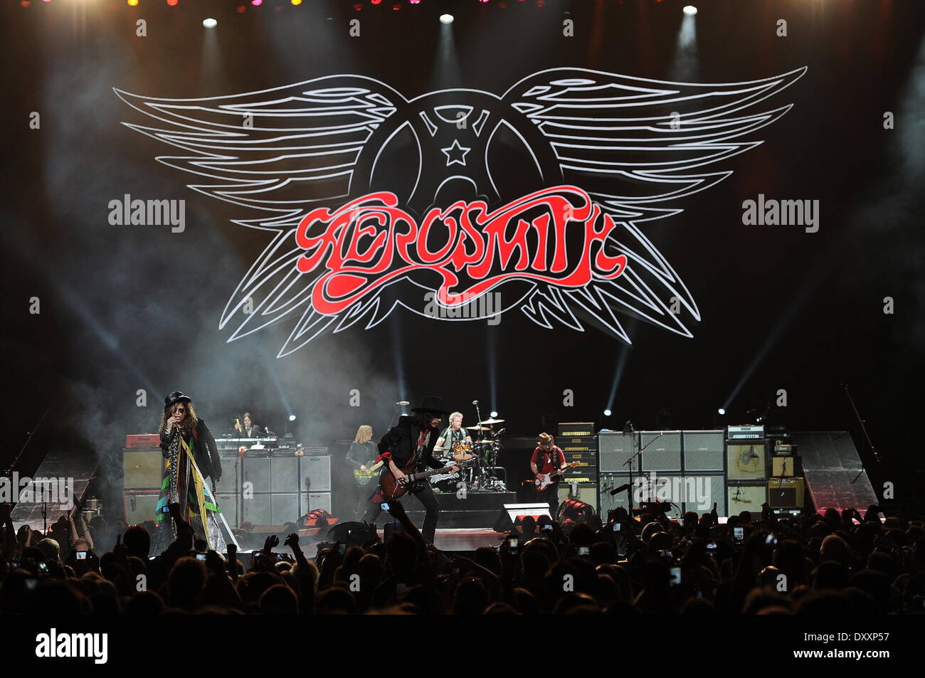 Steven Tyler Joe Perry ,Tom Hamilton Joey Kramer and Joe Perry of ...