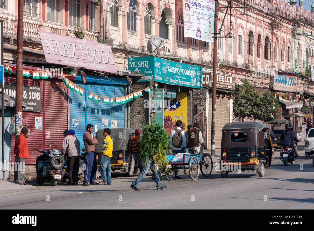 Street scene india hi-res stock photography and images - Alamy