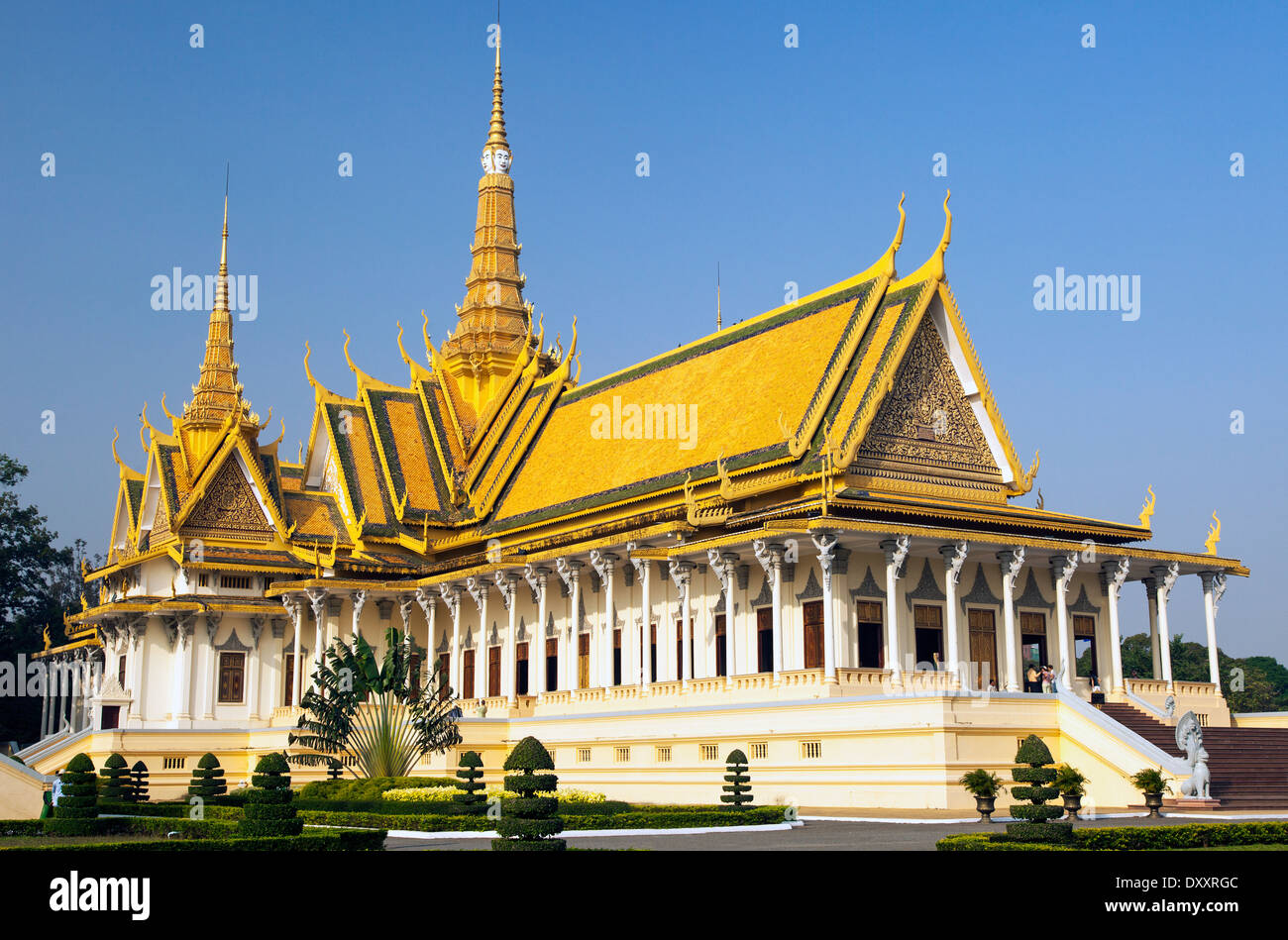 The Throne Hall inside the Royal Palace complex, Phnom Penh, Cambodia ...