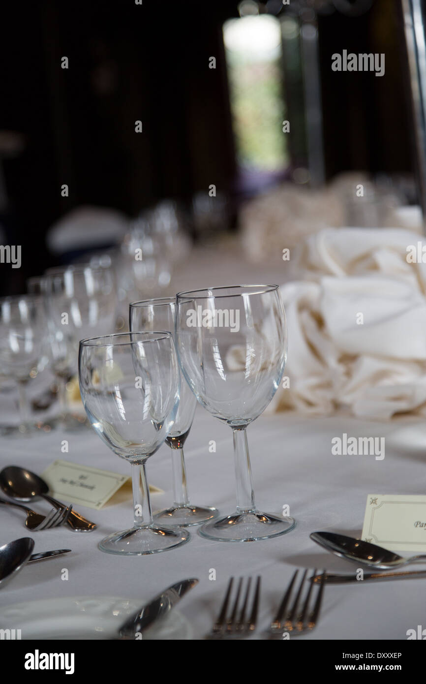 Place at table hi-res stock photography and images - Alamy