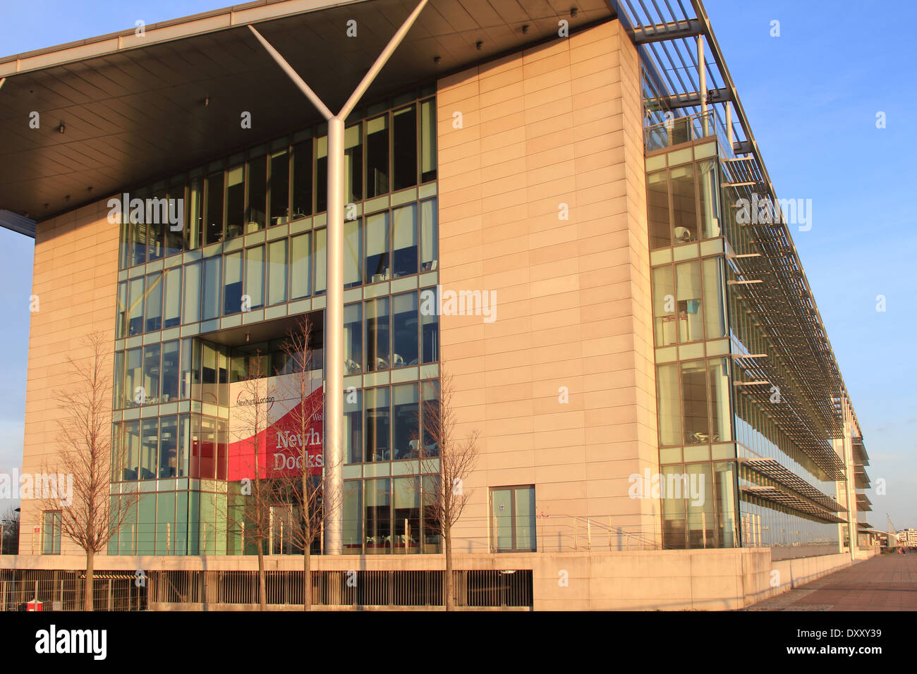 Newham Docks offices Stock Photo - Alamy