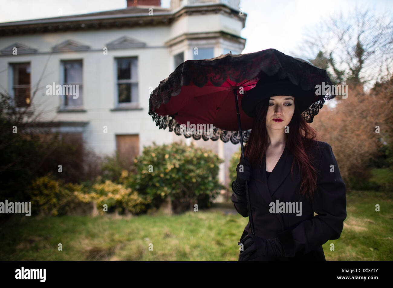 Menacing building hi-res stock photography and images - Alamy