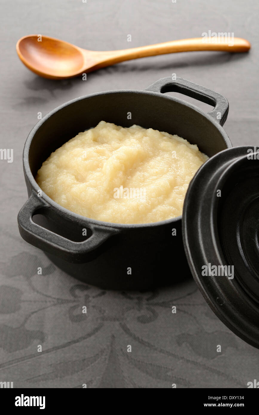 Yellow mash hi-res stock photography and images - Alamy