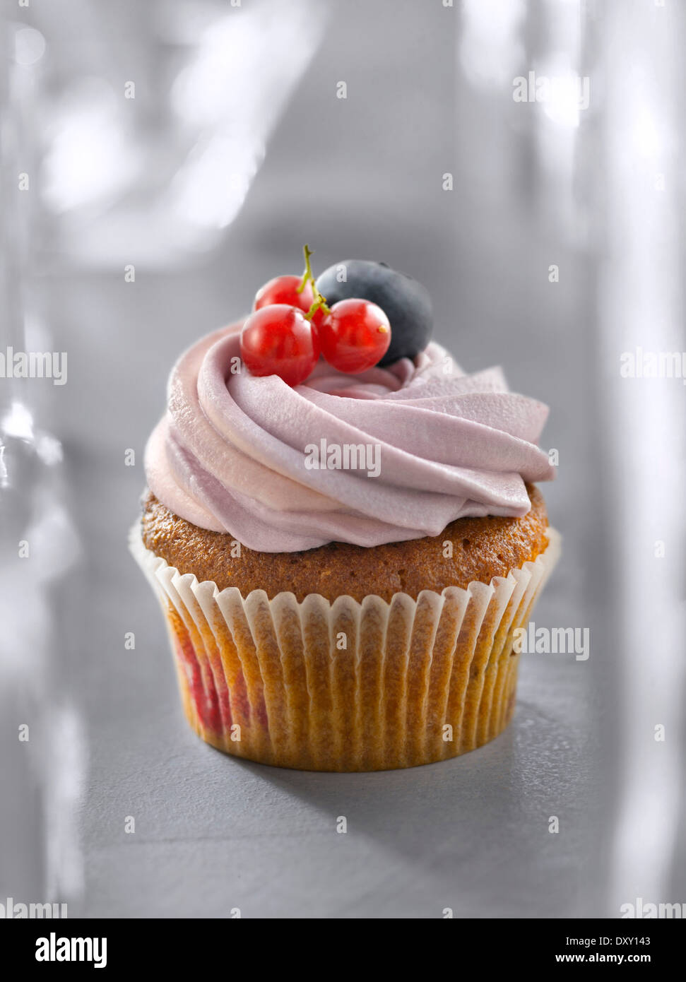 Summer fruit cupcake Stock Photo - Alamy