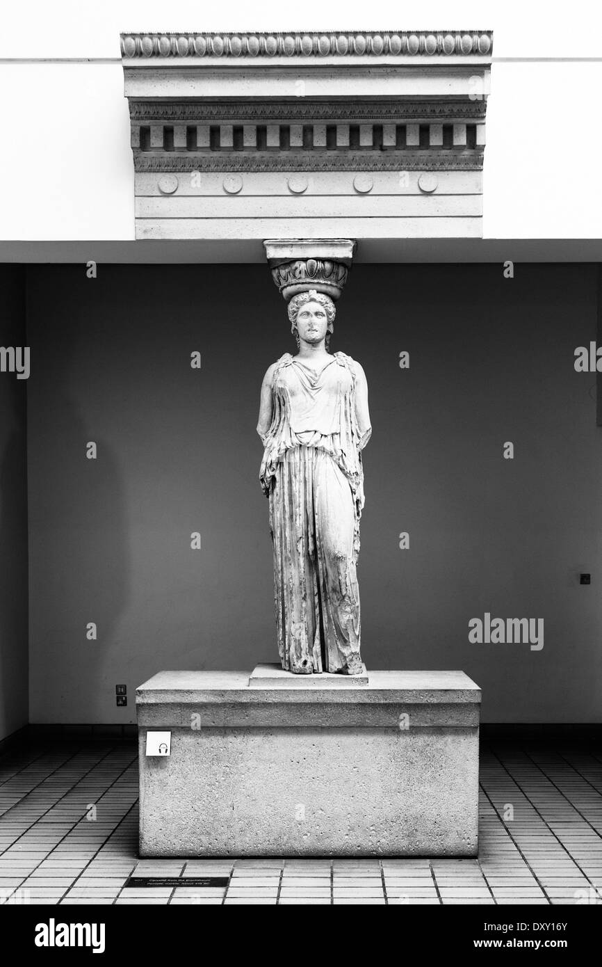 Caryatid caryatids london hi-res stock photography and images - Alamy