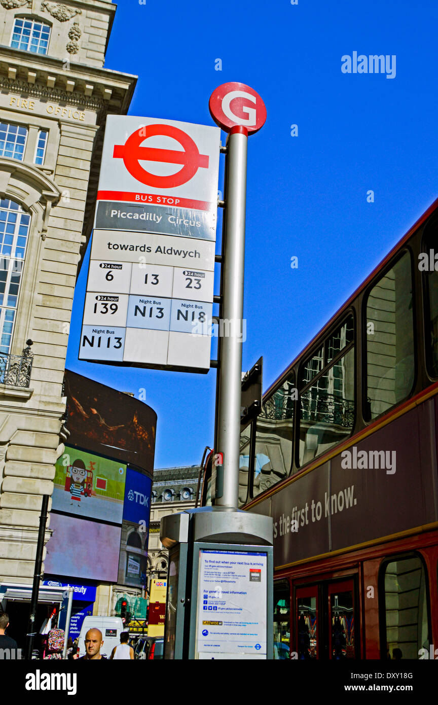 Piccadilly circus bus hi-res stock photography and images - Alamy