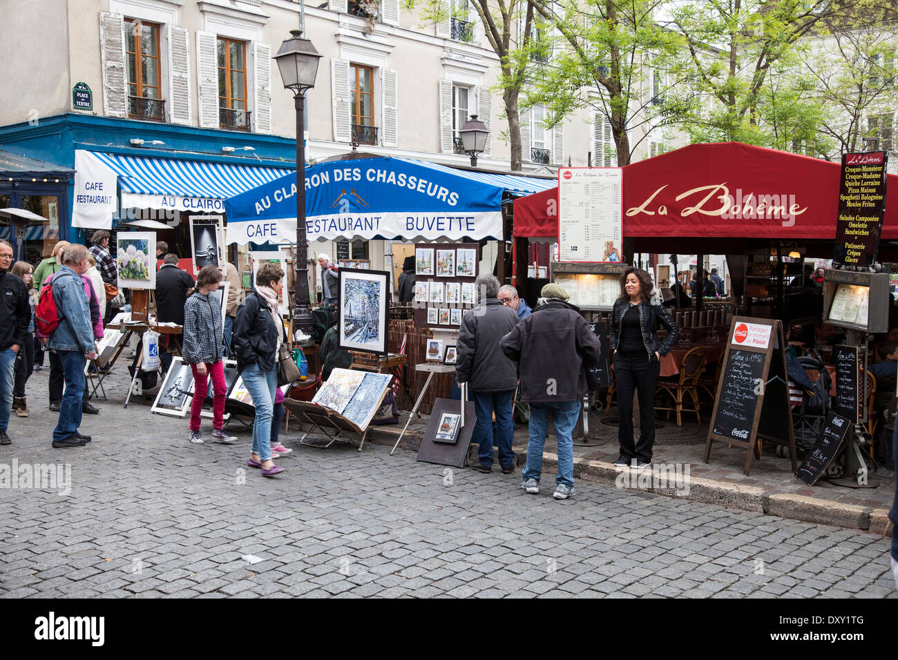 Artists displaying work on the streets of Monmartre, in Paris Stock ...