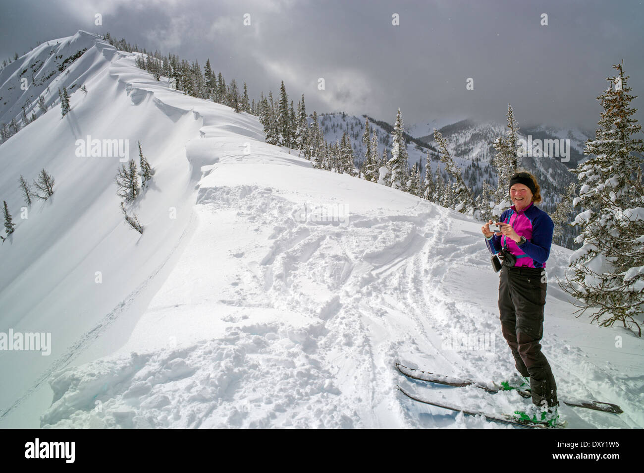 Female back muscles hi-res stock photography and images - Alamy