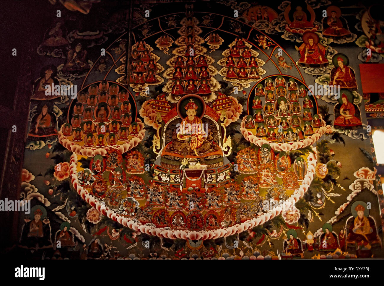 Buddhist prayer hall hi-res stock photography and images - Alamy