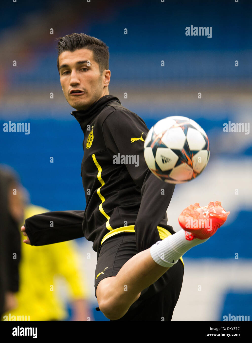 Borussia Dortmund's Nuri Sahin trains at Estadio Santiago Bernabeu in ...