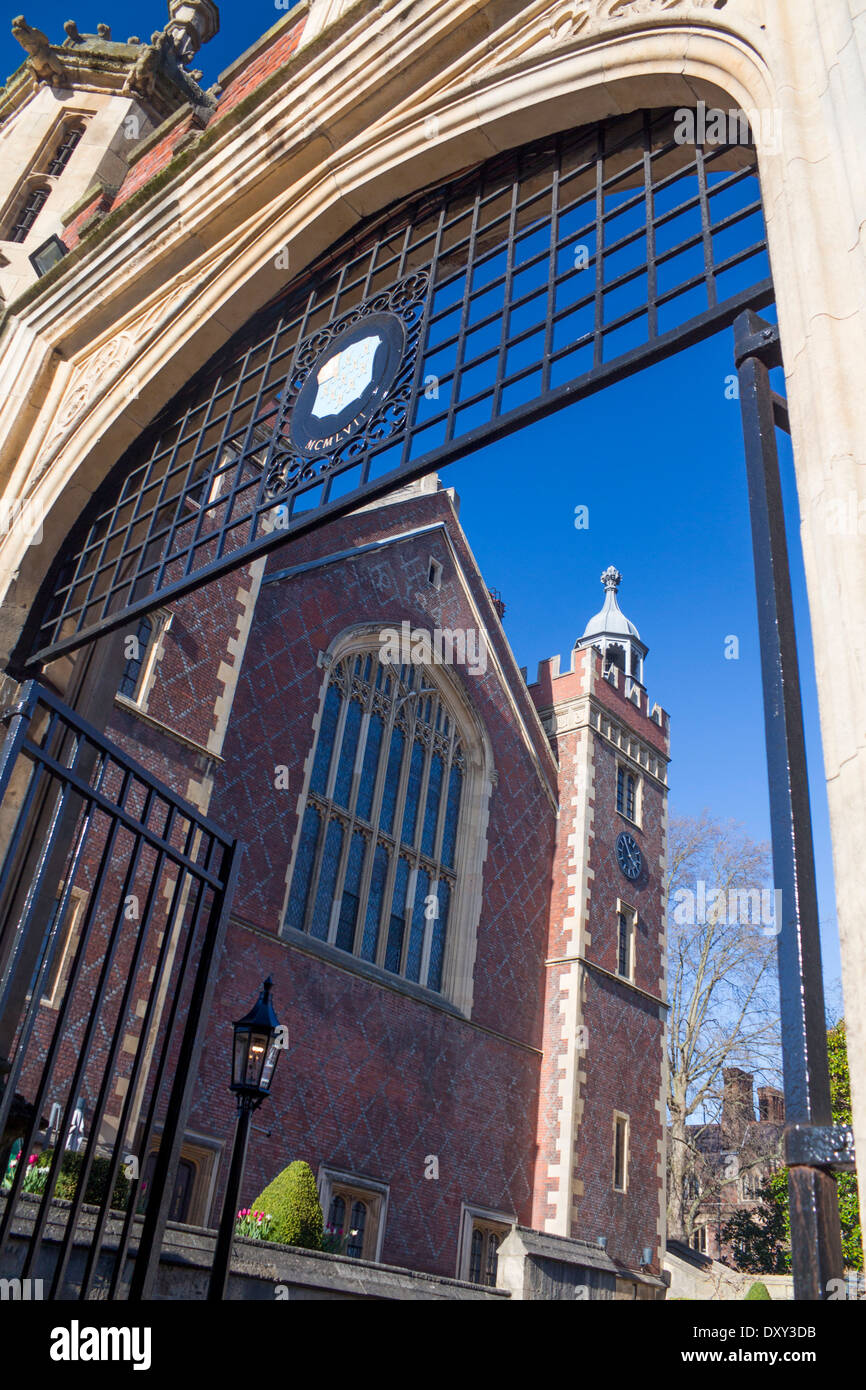 Great Hall window seen through arch archway of Main Gate Lincoln's Inn ...