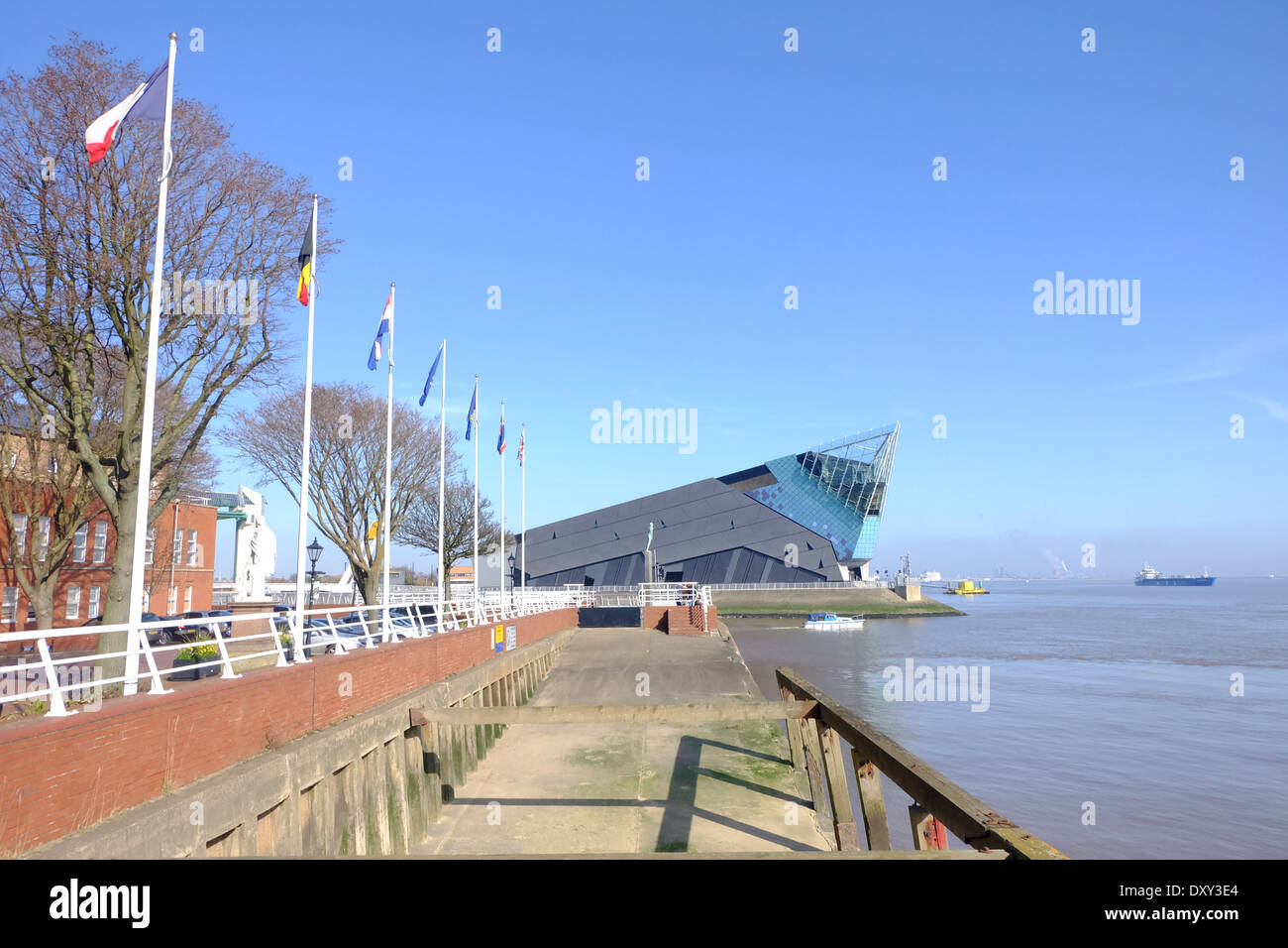 The Deep Hull Marina Stock Photo - Alamy