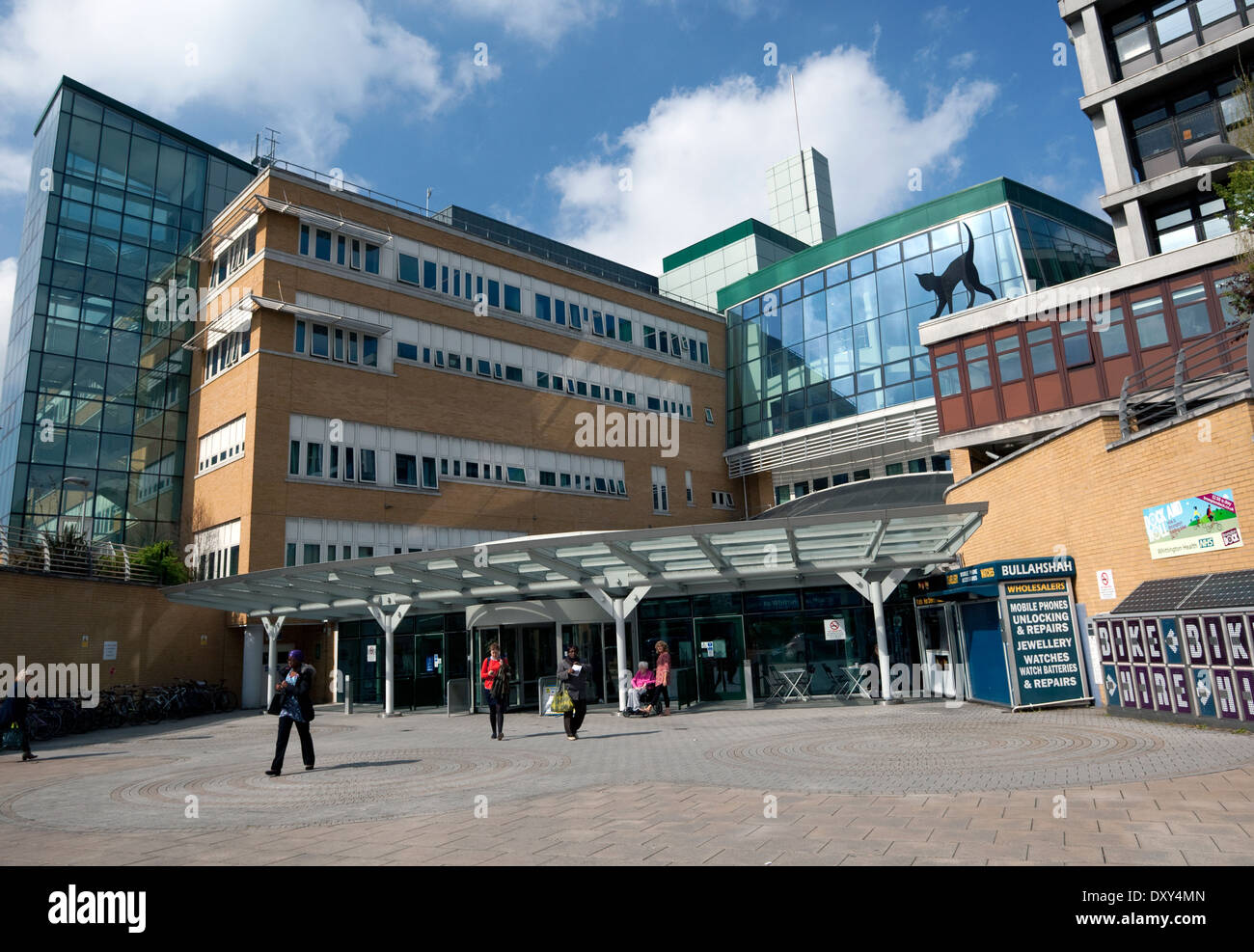 England hospital logo symbol uk hi-res stock photography and images - Alamy