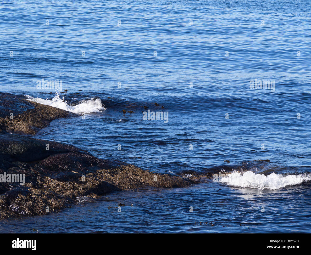Small waves hi-res stock photography and images - Alamy