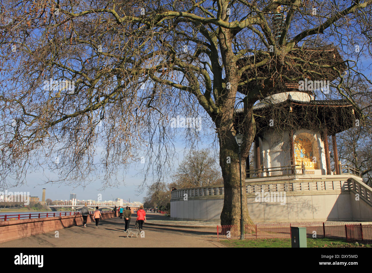 Peace Pagoda on the Embankment next to Battersea Park, London, SW11 4NJ ...
