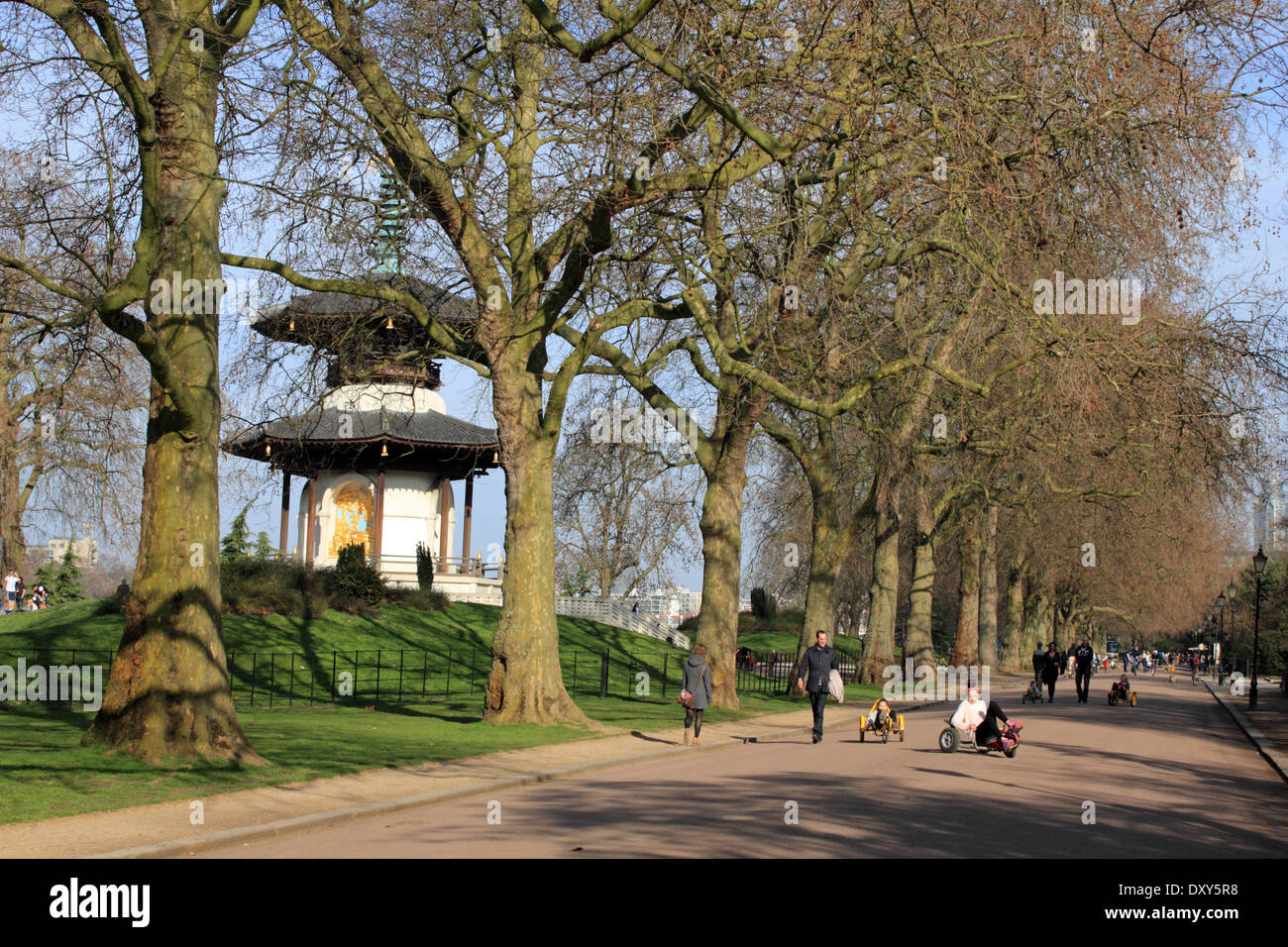 Peace Pagoda on the Embankment next to Battersea Park, London, SW11 4NJ ...