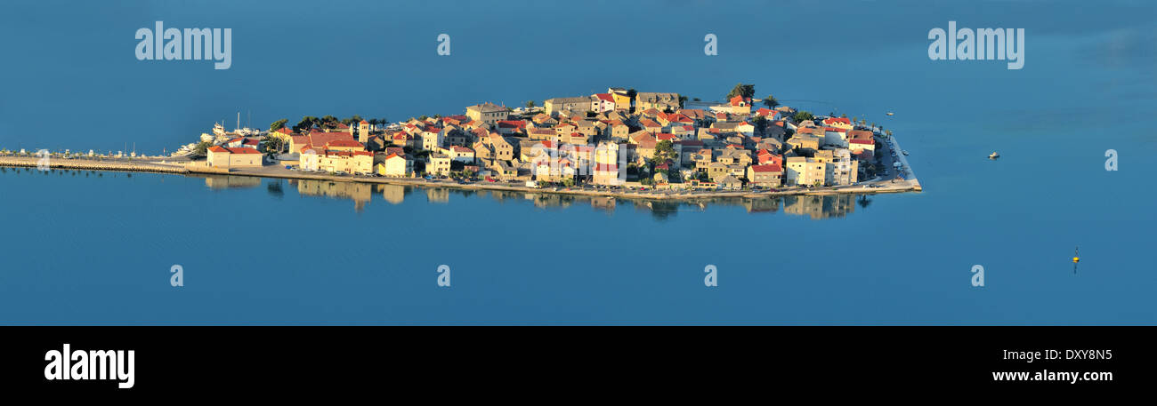 Peninsula vranjic hi-res stock photography and images - Alamy