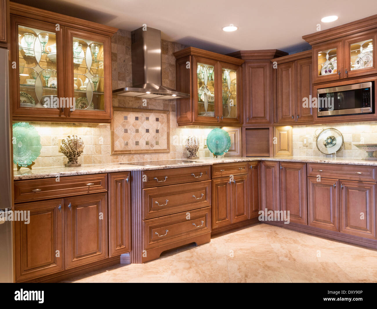 Modern showcase hi-res stock photography and images - Alamy