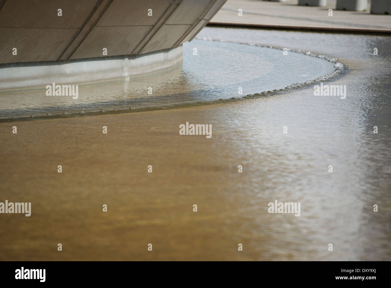 Around a water feature hi-res stock photography and images - Alamy