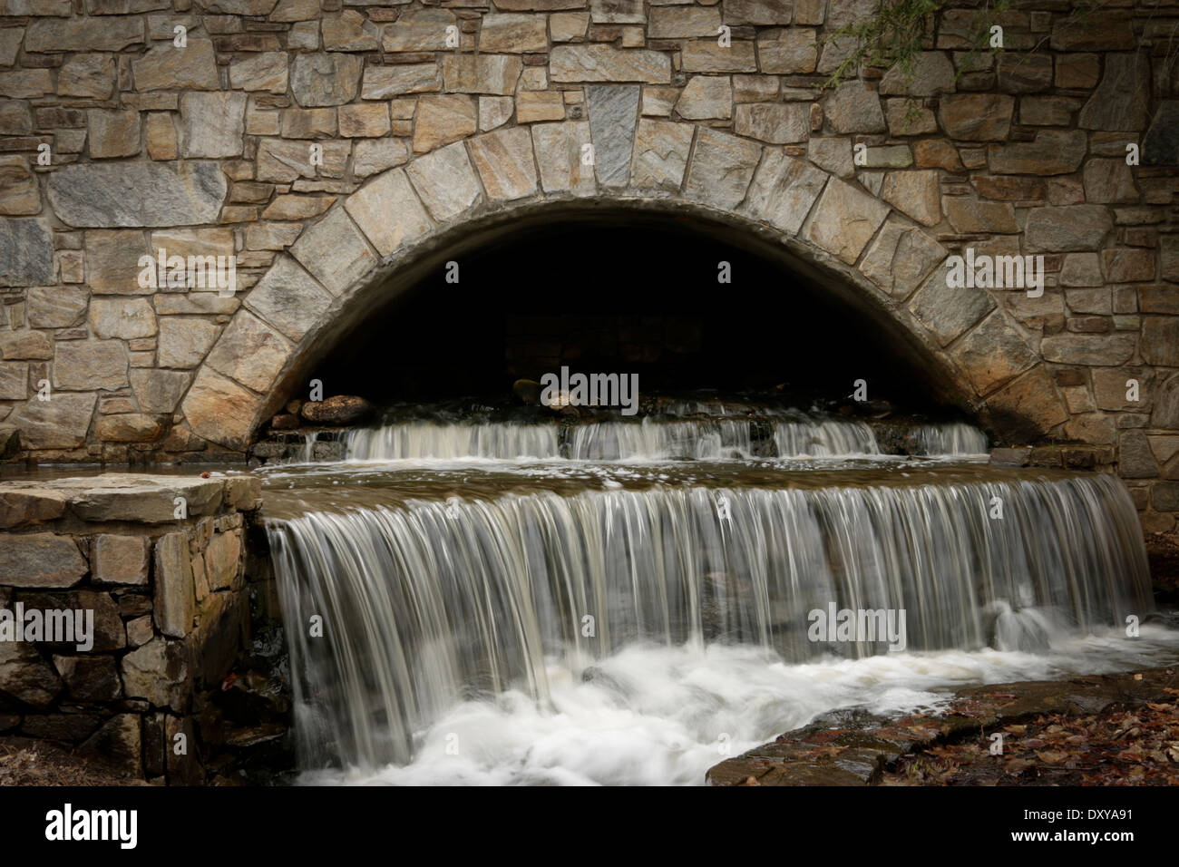 Arch waterfall hi-res stock photography and images - Alamy