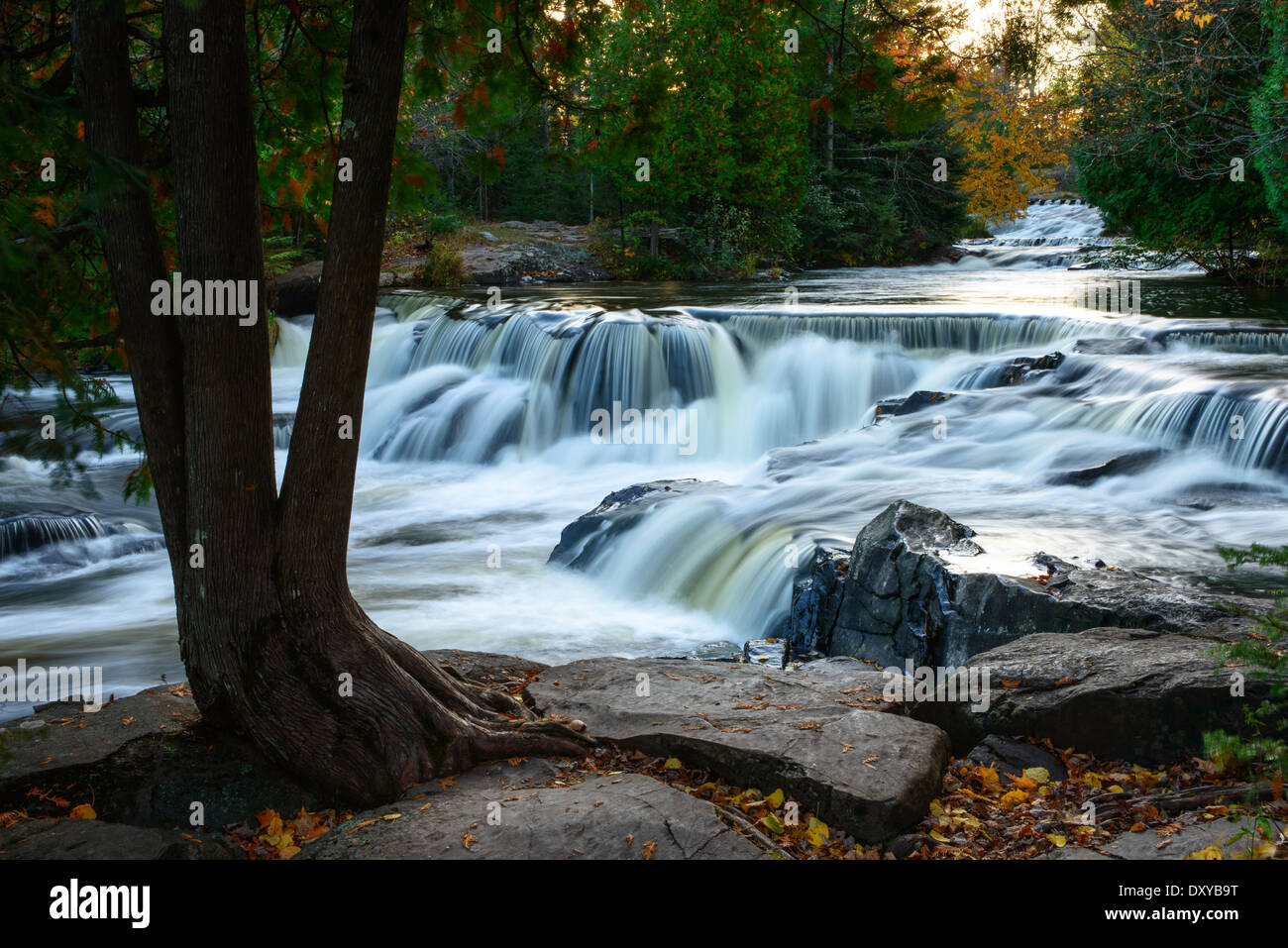 Upper peninsula bond falls hi-res stock photography and images - Alamy