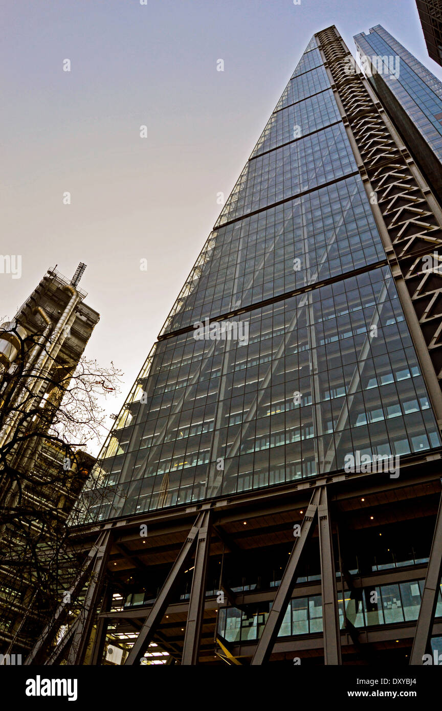 Leadenhall building city of london hi-res stock photography and images ...