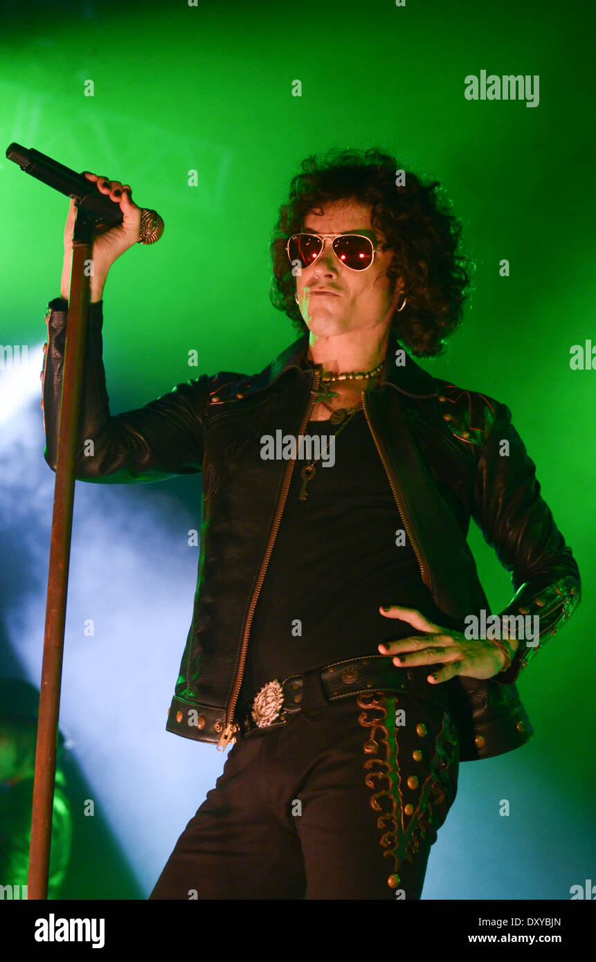 Spanish rock singer Enrique Bunbury during his show in Palacio de los ...