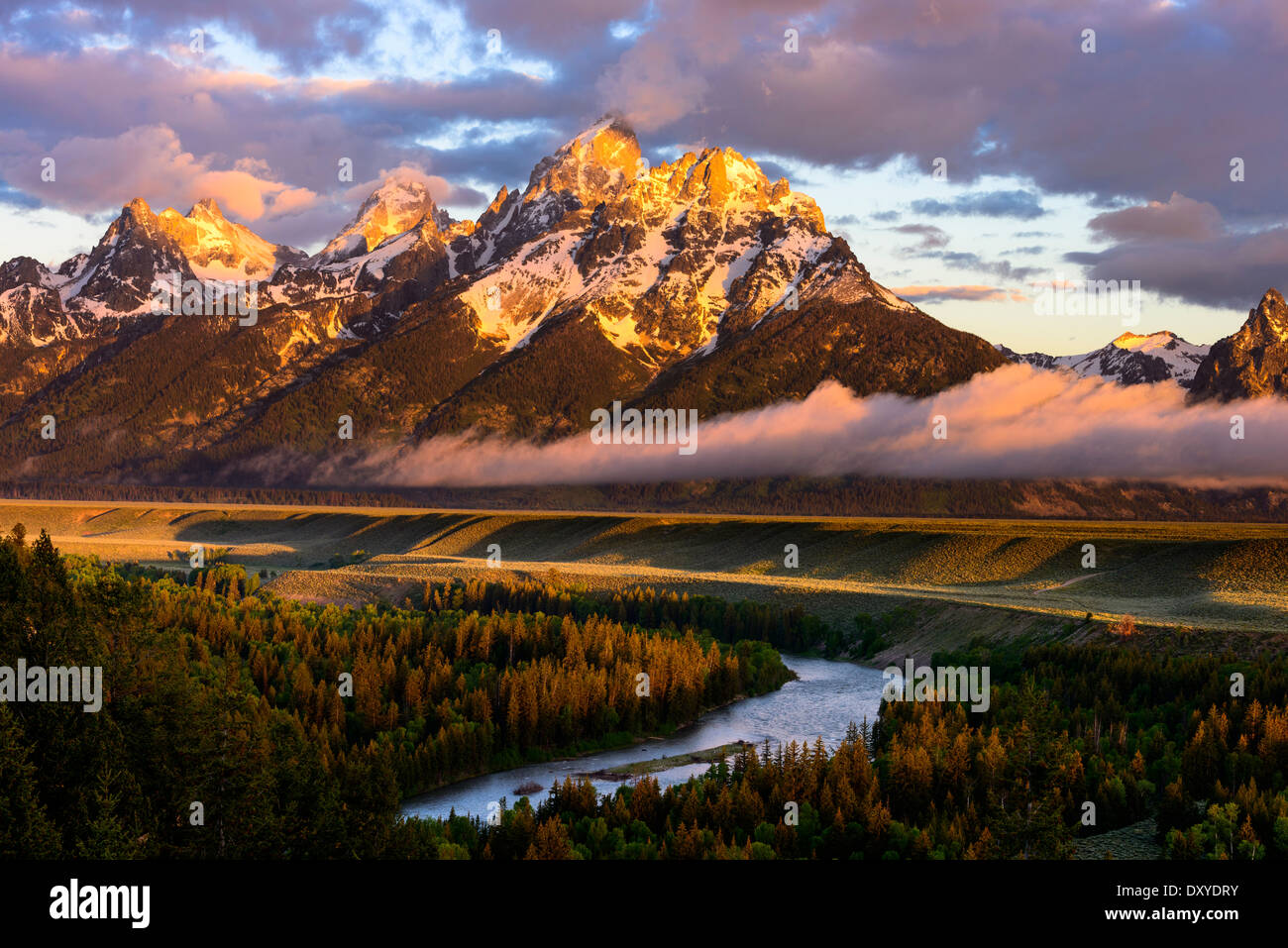 Teton Range from the Snake River Overlook in Grand Teton National Park ...