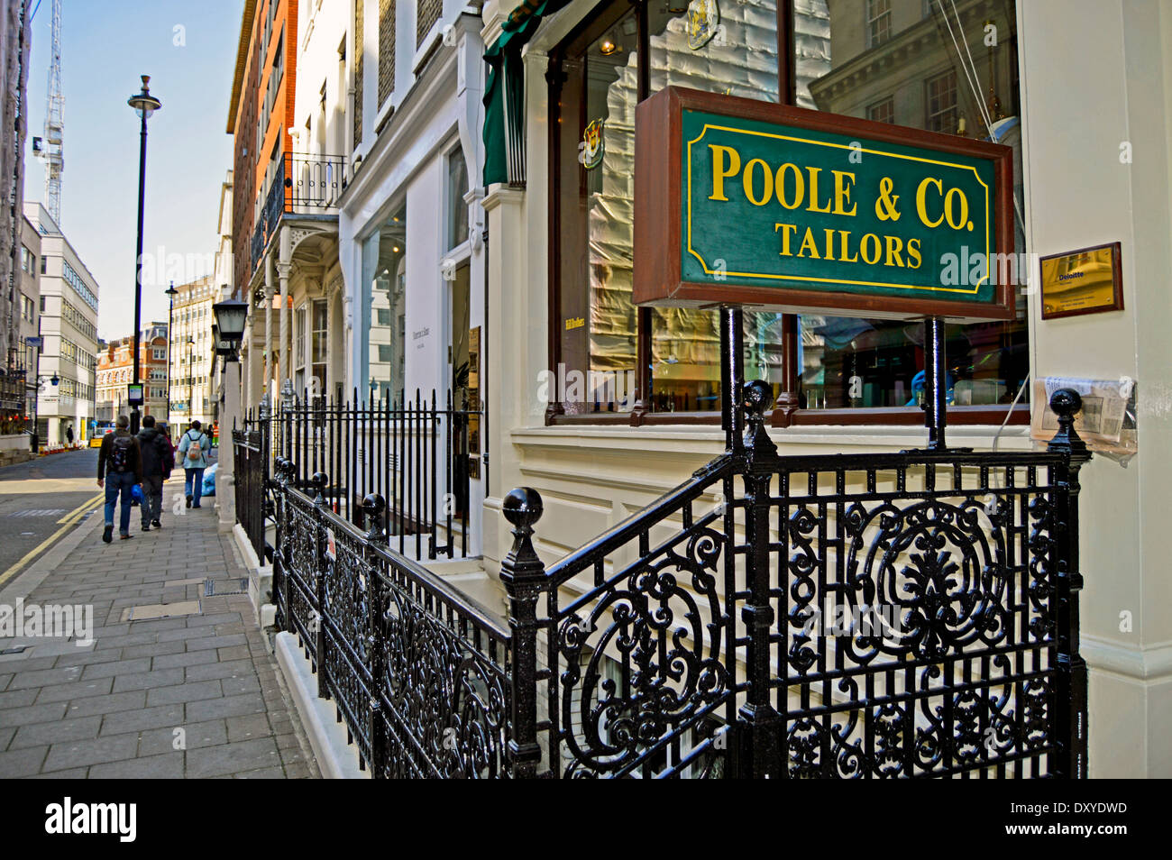 Bespoke tailor savile row hi-res stock photography and images - Alamy