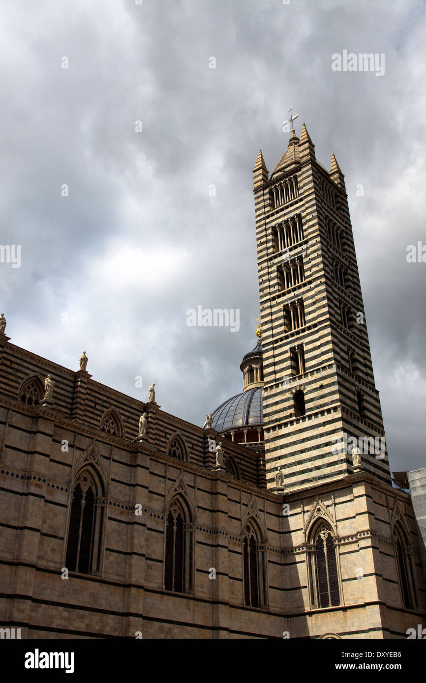 Duomo di Siena (Cathedral of Siena), Siena, Tuscany, Italy Stock Photo ...