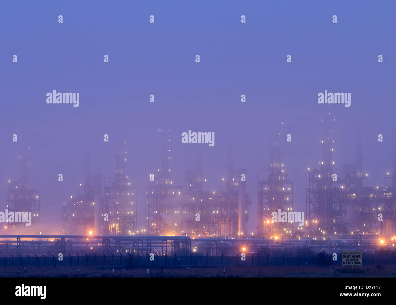 Petrochemical petrochemicals pollution uk hi-res stock photography and images - Alamy
