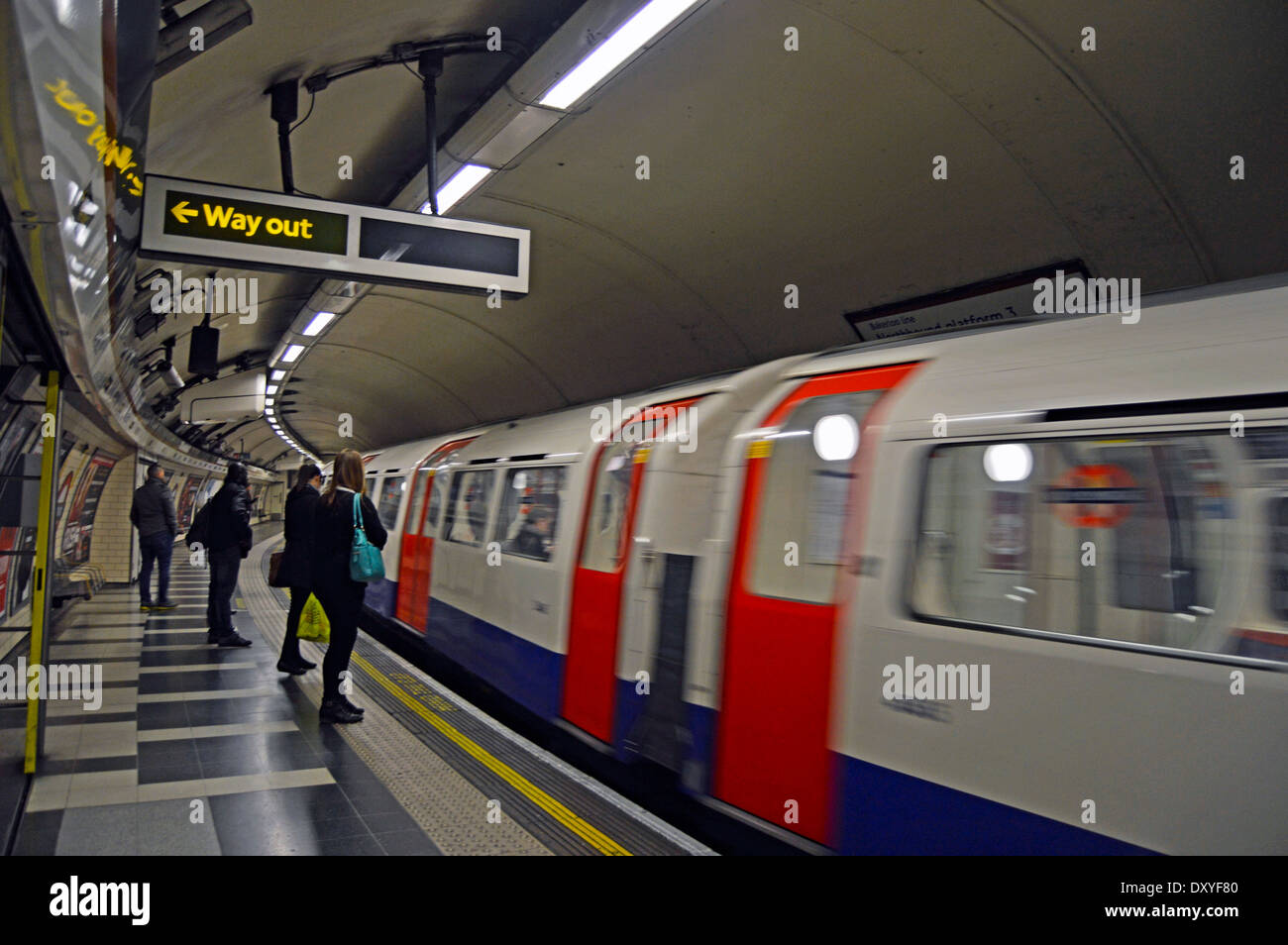 Bakerloo line hi-res stock photography and images - Alamy