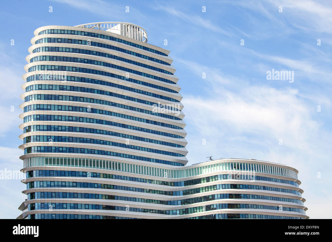 Dynamic duo hi-res stock photography and images - Alamy