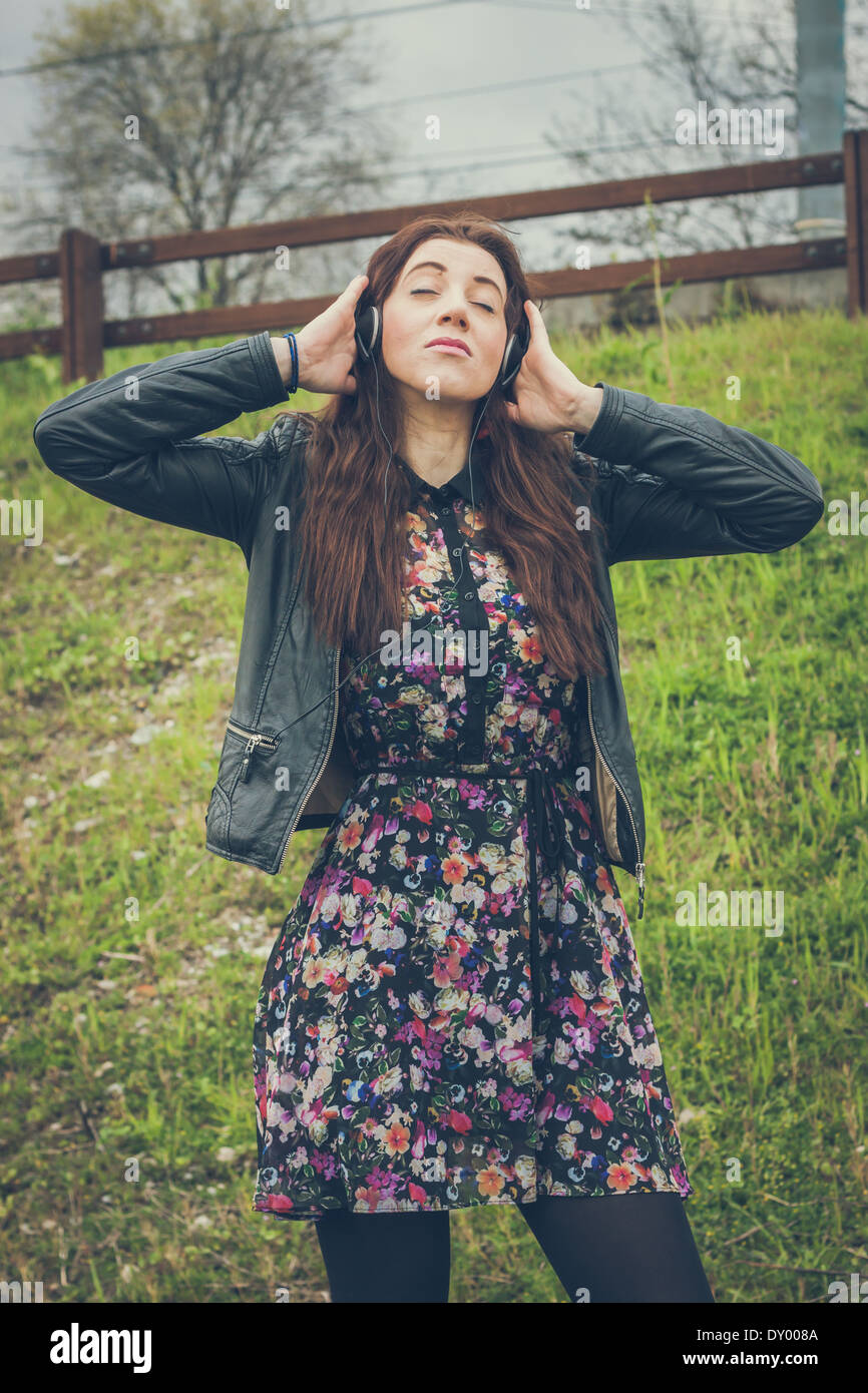 Portrait of a pretty girl in urban scenario Stock Photo - Alamy