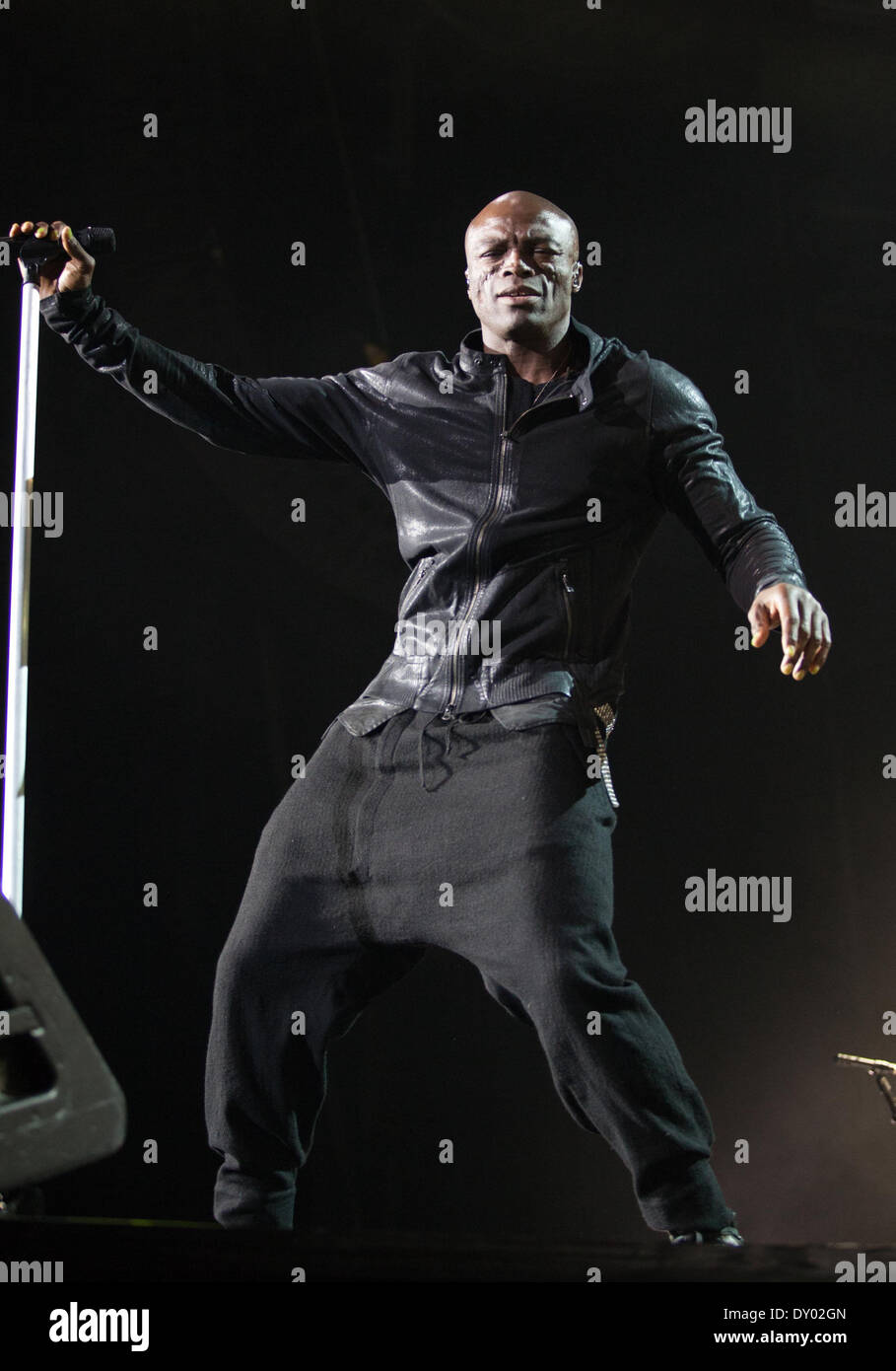 Seal performing live in concert at the Zenith Featuring: Seal Where ...