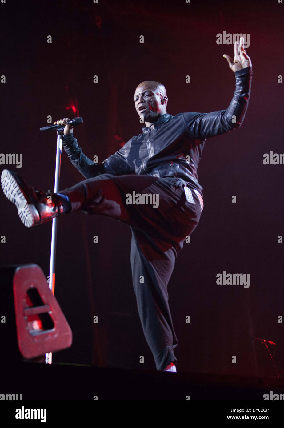 Seal performing live in concert at the Zenith Featuring: Seal Where ...