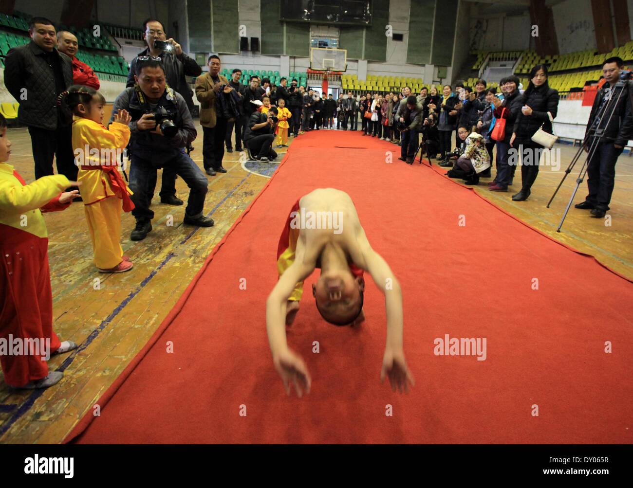 Flipping World Record Long Dihao seven from China has broken the world ...