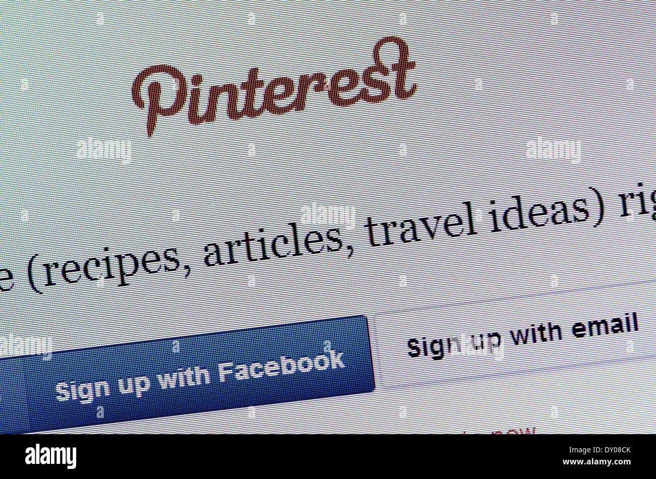 Pinterest screen hi-res stock photography and images - Alamy