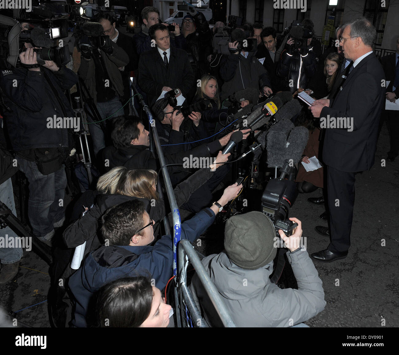 Statement read out by hi-res stock photography and images - Alamy