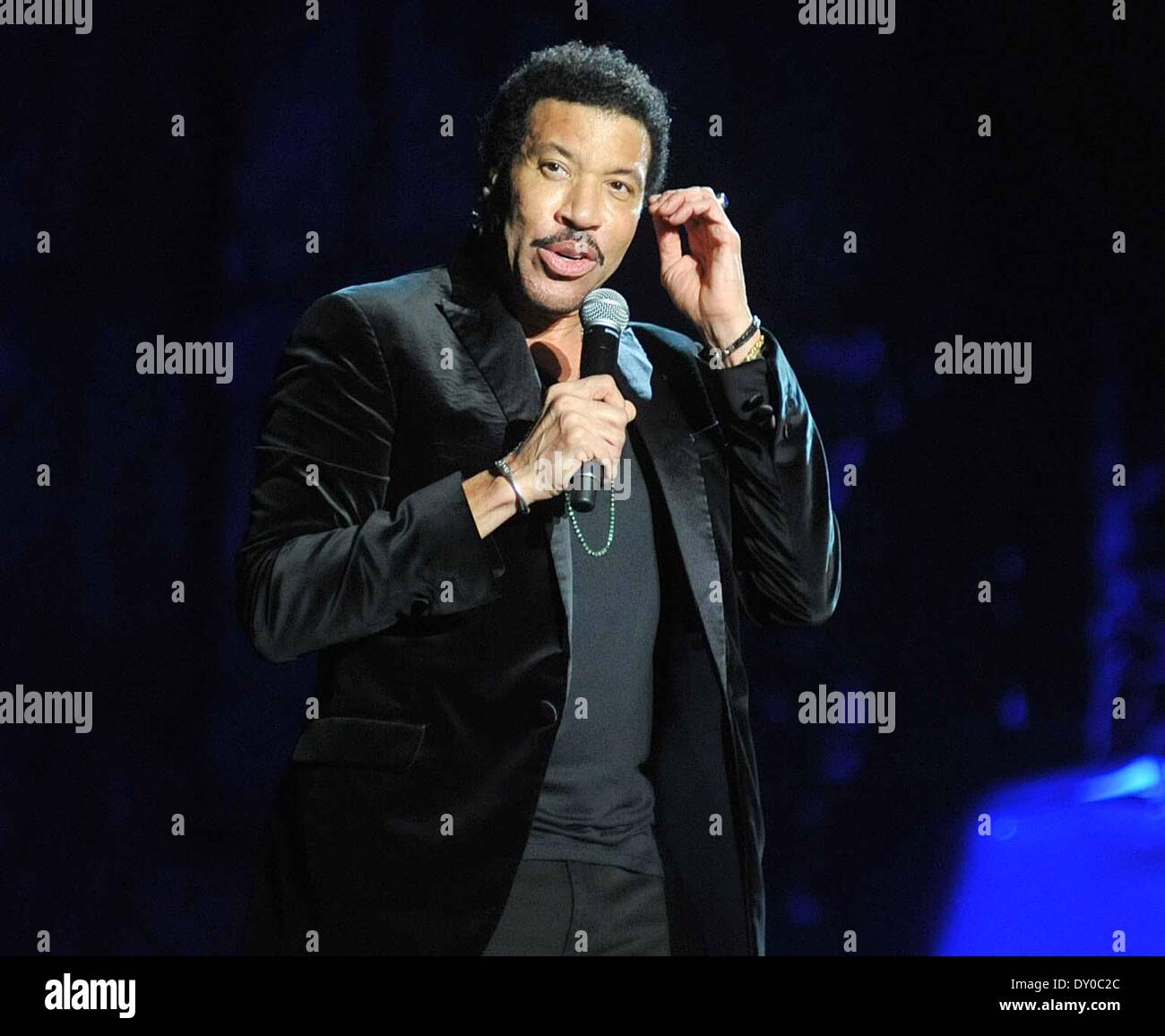 Lionel Richie performing live in concert at the O2 Arena Featuring ...