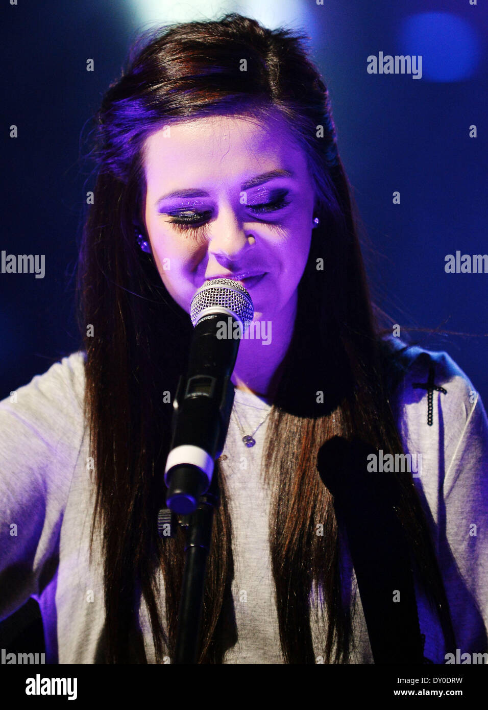 Y100's Jingle Ball 2012 at the BB&T Center - Performances Featuring ...