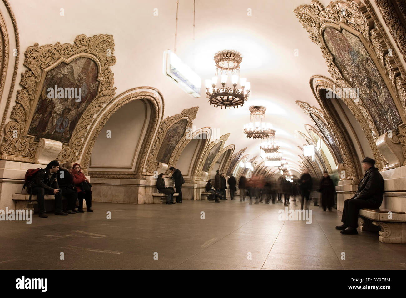 Inside metro station hi-res stock photography and images - Alamy