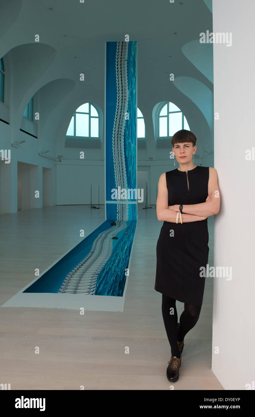 Alice channer hi-res stock photography and images - Alamy