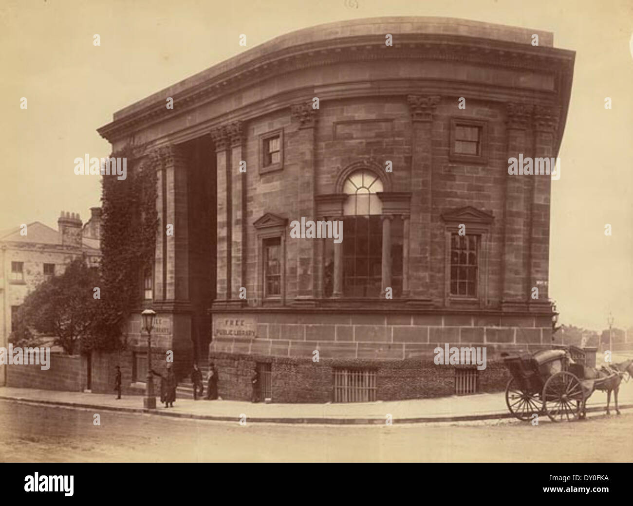 Victorian library hi-res stock photography and images - Alamy