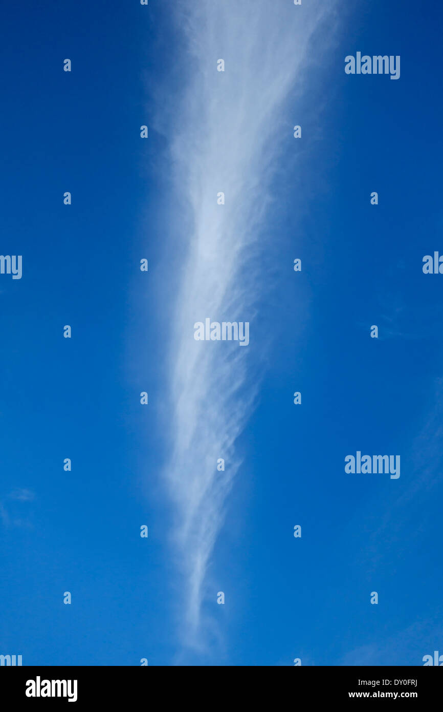 Contrail hi-res stock photography and images - Alamy