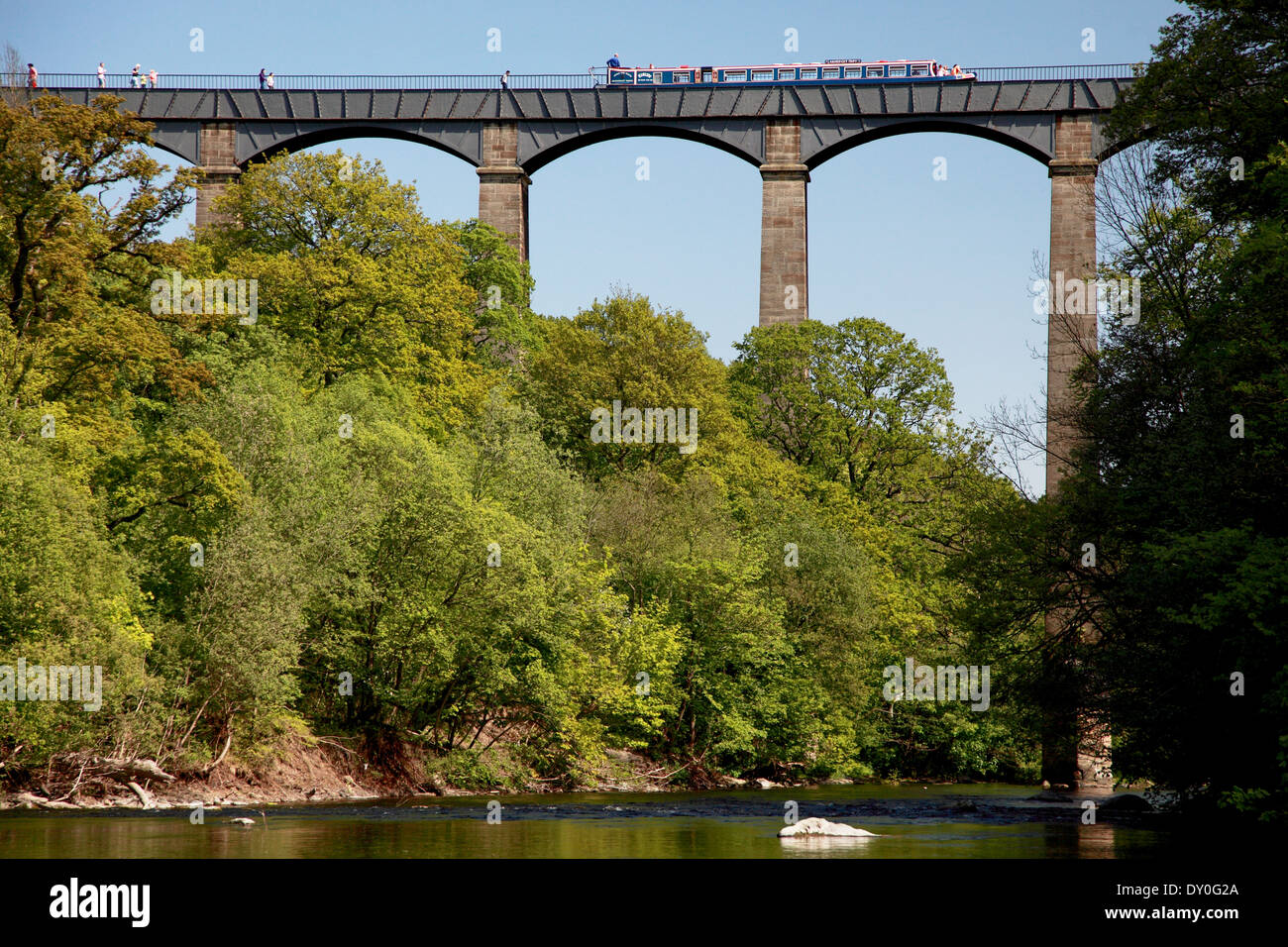 Pontcysyllte aqueduct summer hi-res stock photography and images - Alamy